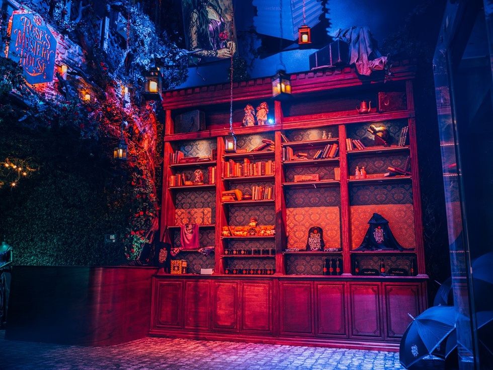 Painting with Light | delivers AV for Rose's Mystery House | blooloop