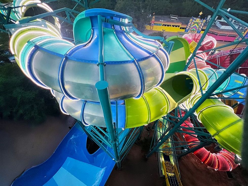 ProSlide HIVE — The World’s First Immersive Helix Water Ride | blooloop
