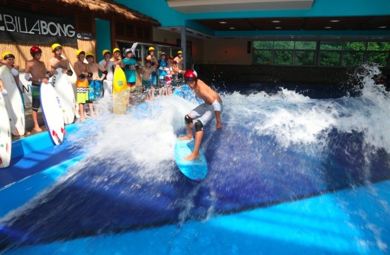 AWM's SurfStream Success at First Sanctioned Indoor Surf Contest