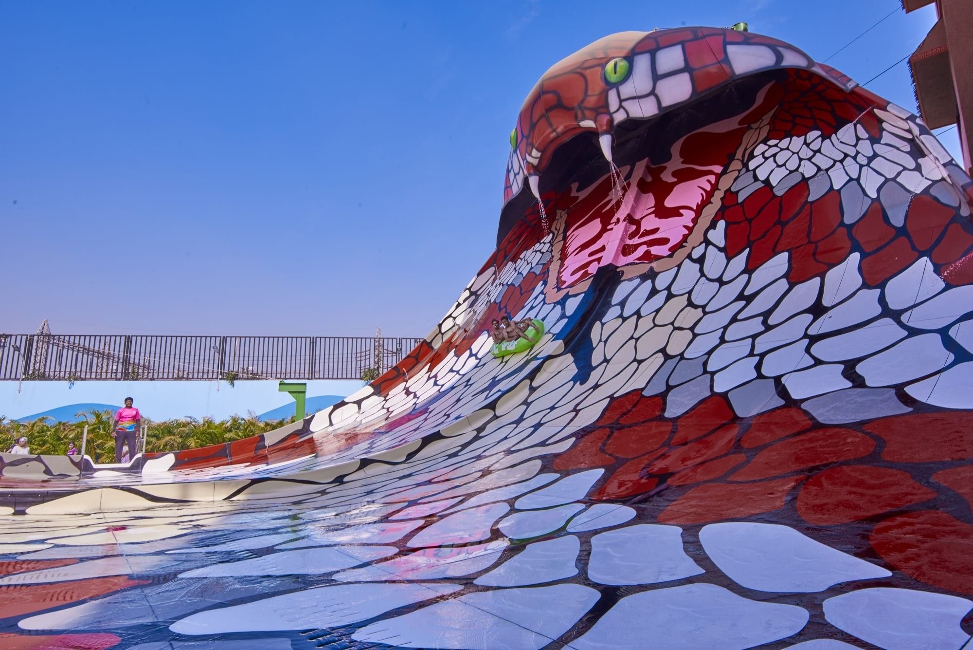 Polin Installs First King Cobra waterslide in India at Amaazia