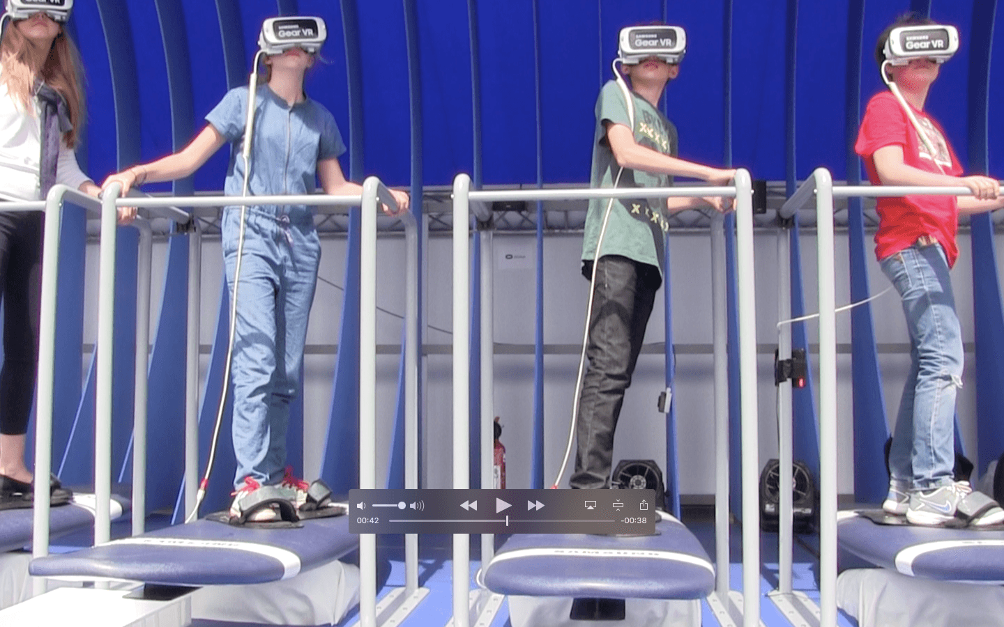 Simulator VR Surf Blooloop