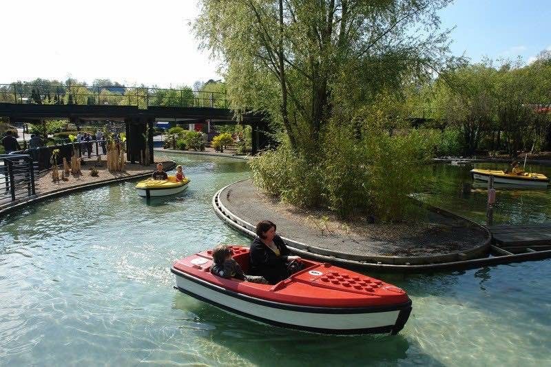 Electric Boats for Theme Parks and Attractions Blooloop