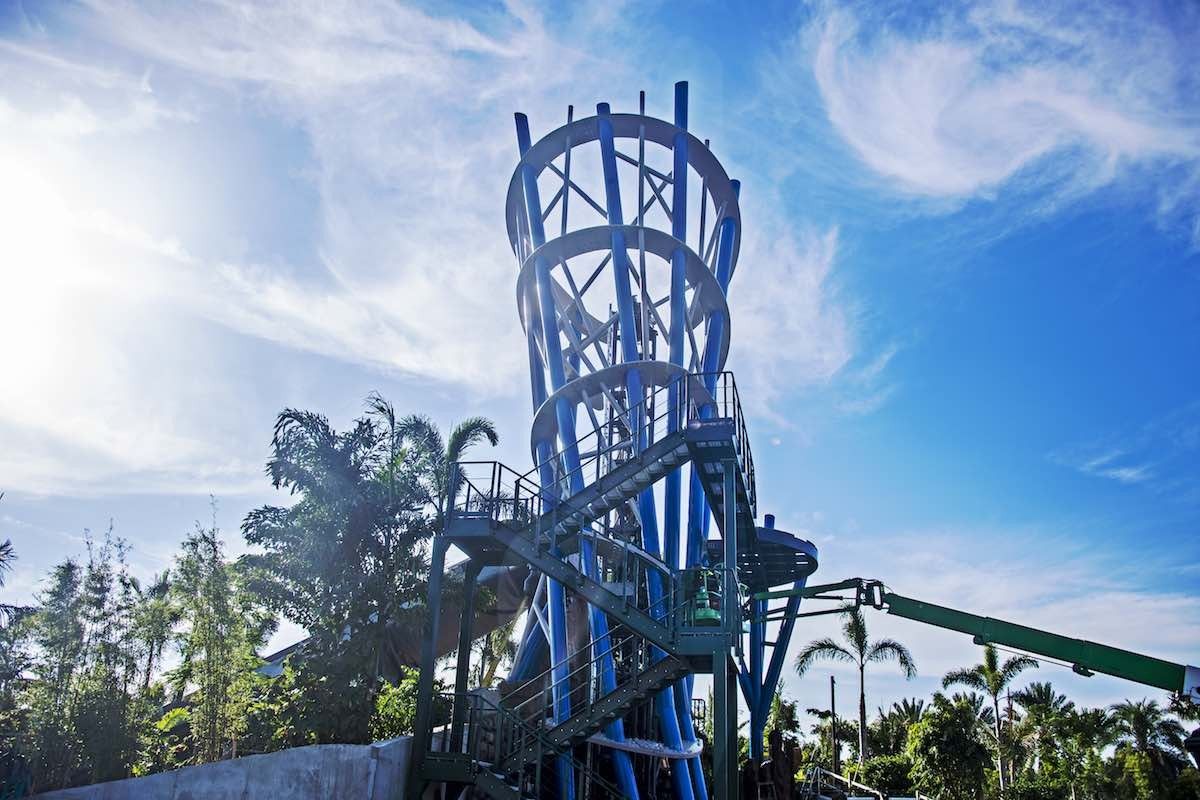 Theme park news | Six Flags acquisition of SeaWorld | Blooloop