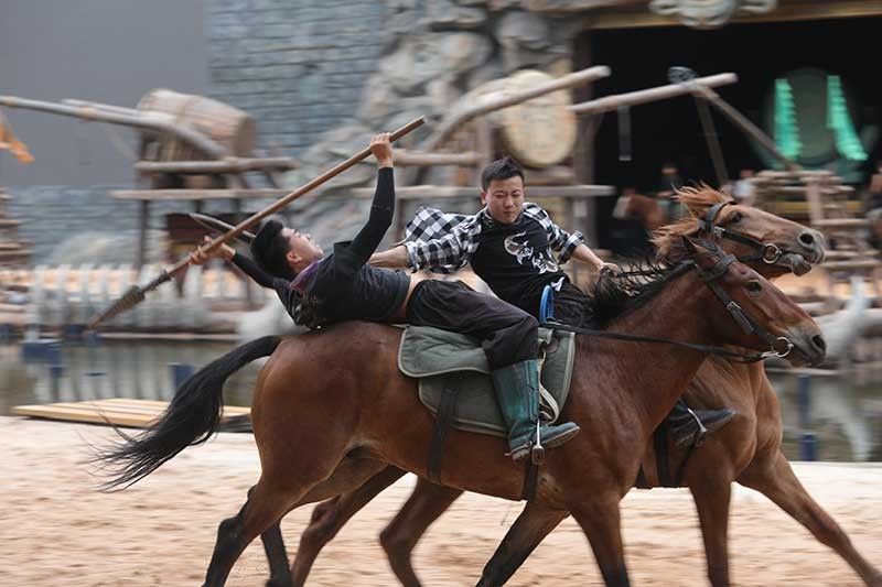 Yunnan Happy World - Huanyu multimedia stunt show | blooloop