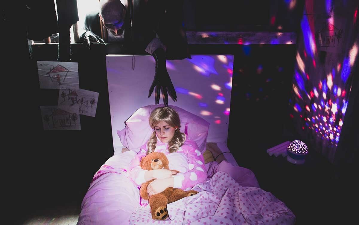 Insomnia at Screamfest | immersive storytelling in a horror maze | blooloop