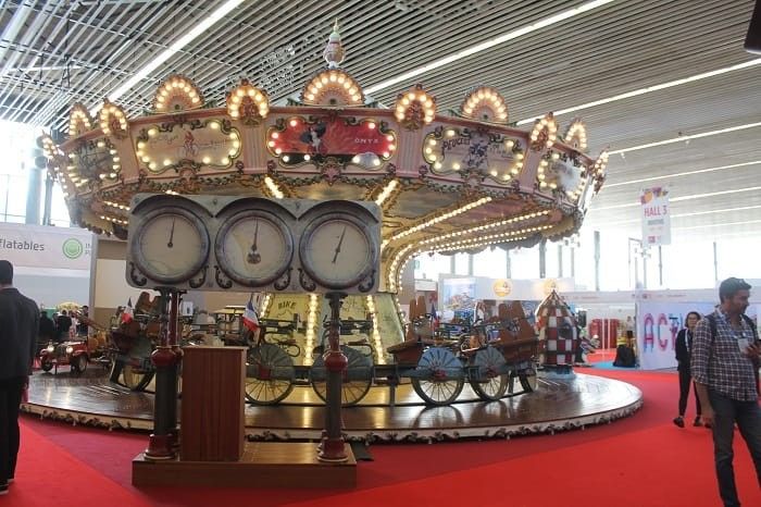 Carousel velocipede - "Bike'n Roll" Blooloop