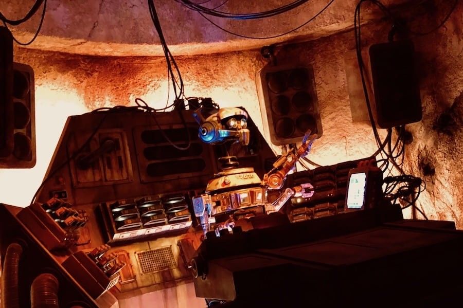 Where to find all the Star Wars: Galaxy’s Edge droids | blooloop