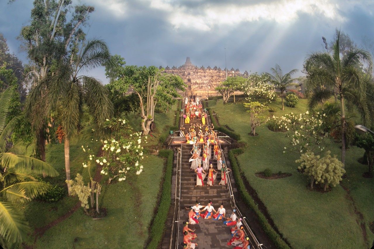 Super 78 | Flying over Indonesia | flying theatre attraction in Bali ...