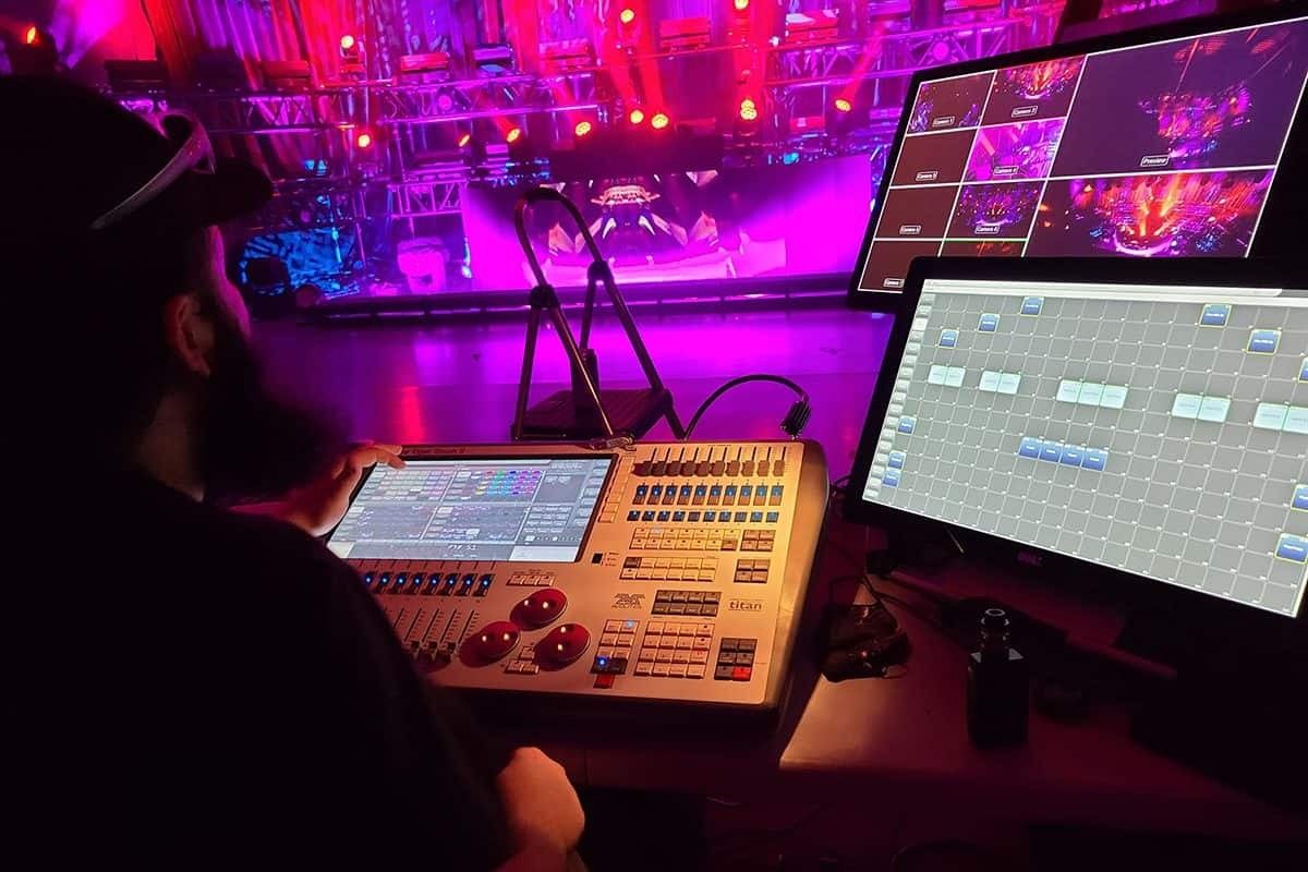 Avolites tech powers live-streamed concerts by LIT Lighting | blooloop