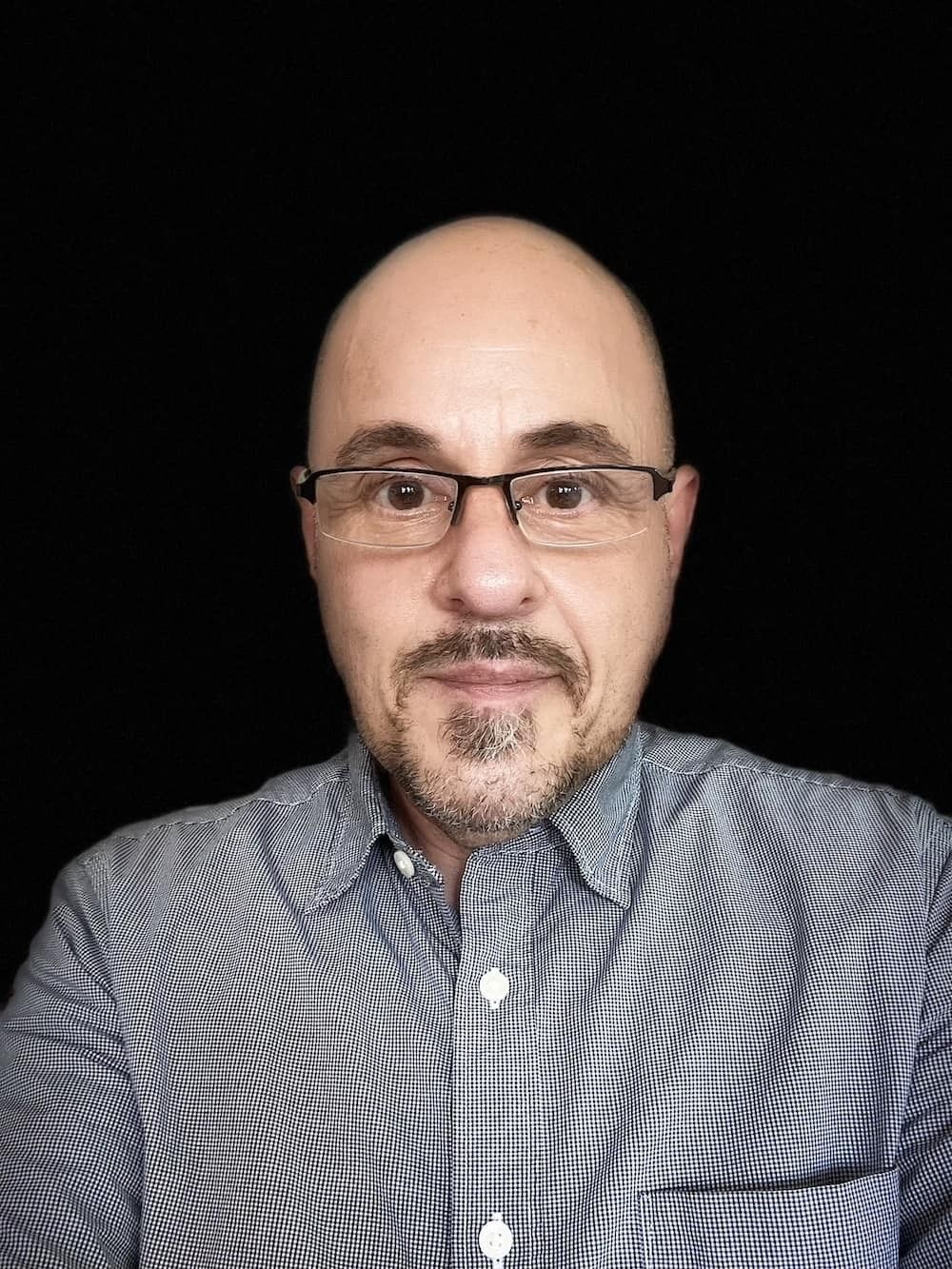 Eric Longo - Blooloop