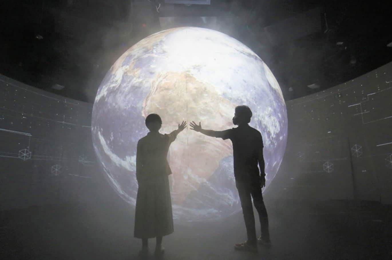 World Expo projection technology | attraction design evolves | blooloop