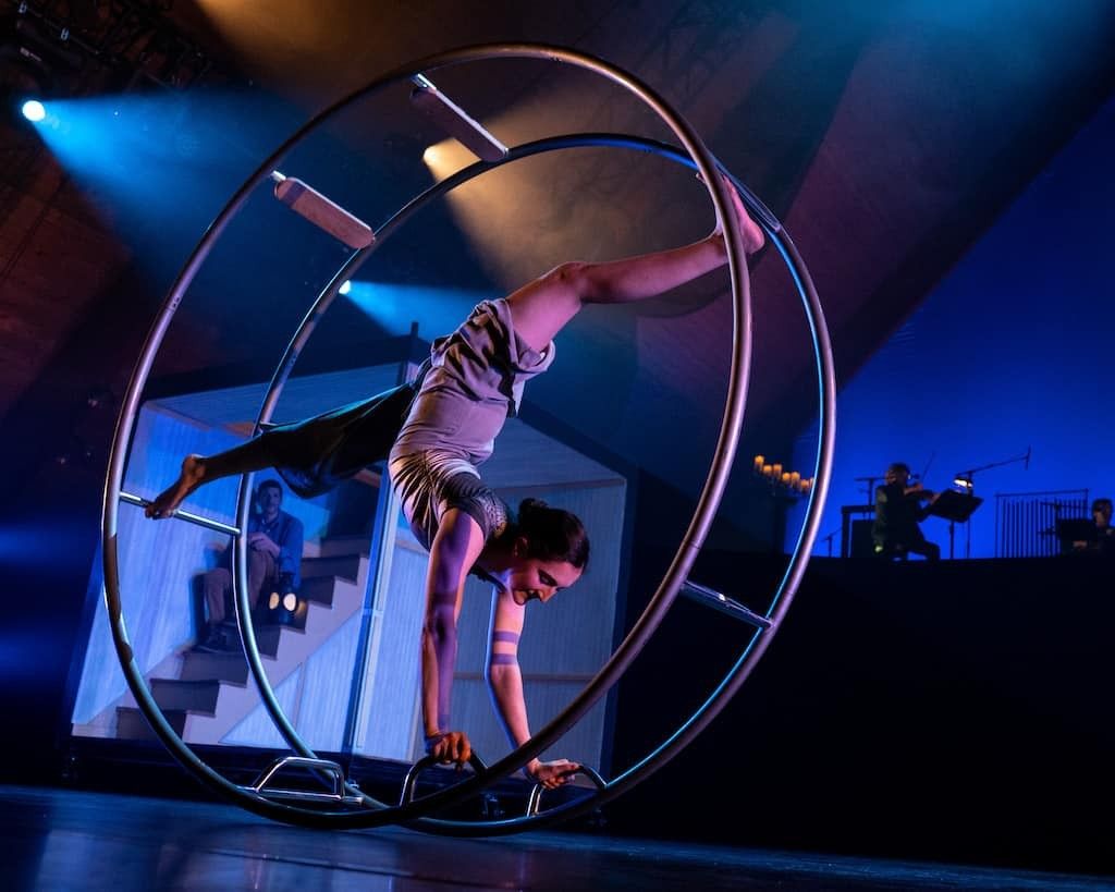 Cirque Éloize | bringing the circus arts to attractions | blooloop