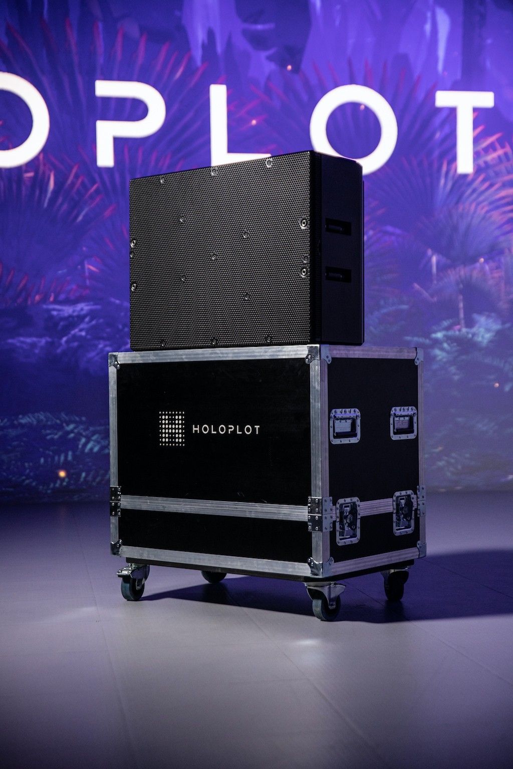 HOLOPLOT to exhibit new innovations at ISE 2023 | blooloop