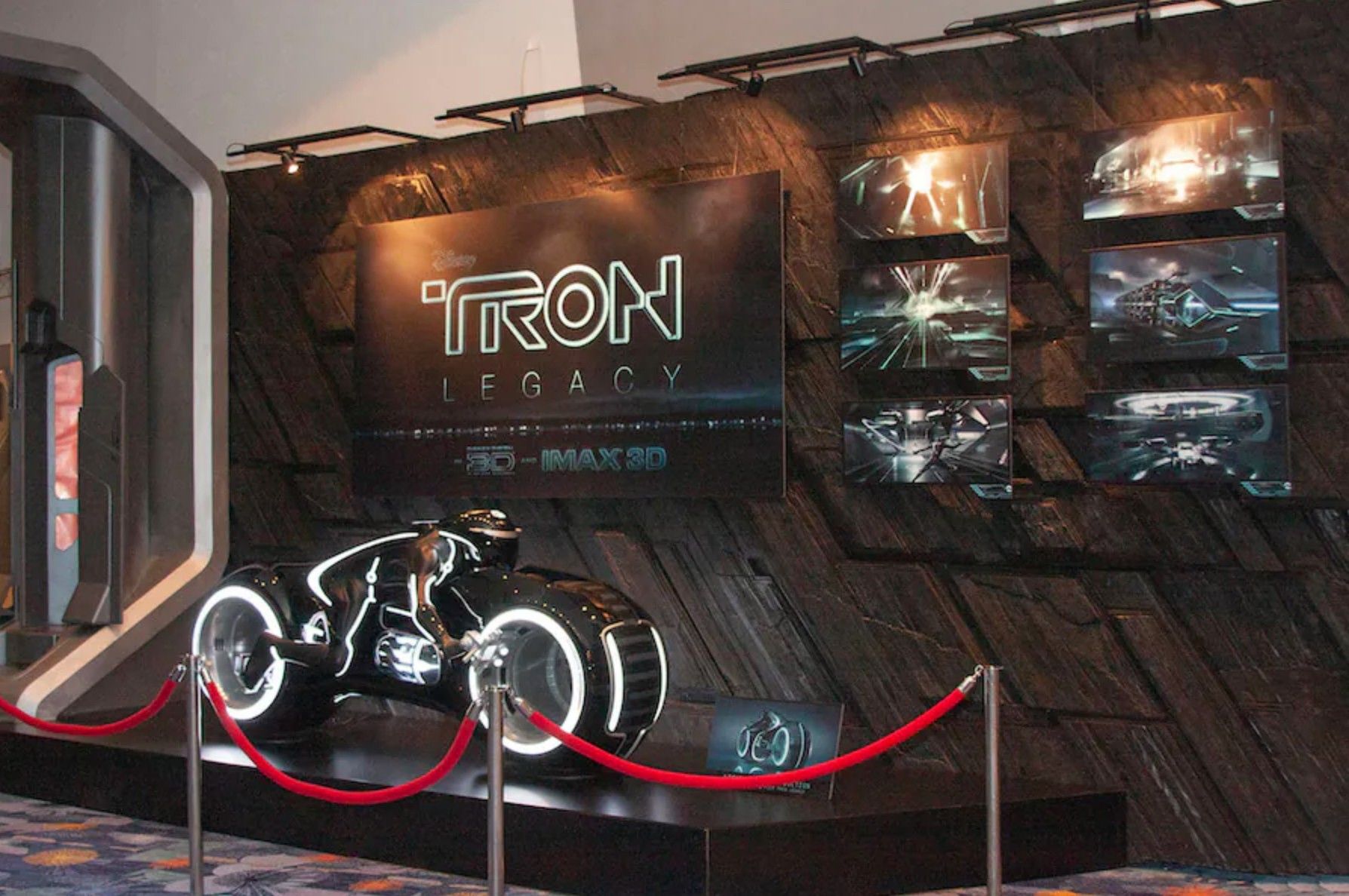 Disney reveals opening date for TRON Lightcycle / Run | blooloop