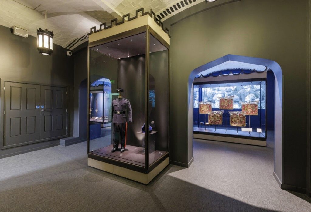 Squint/Opera | Tower of London Jewel House | blooloop