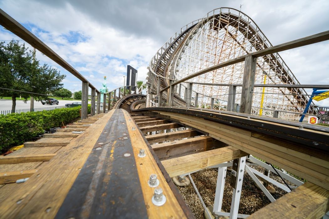 White Lightning Blooloop