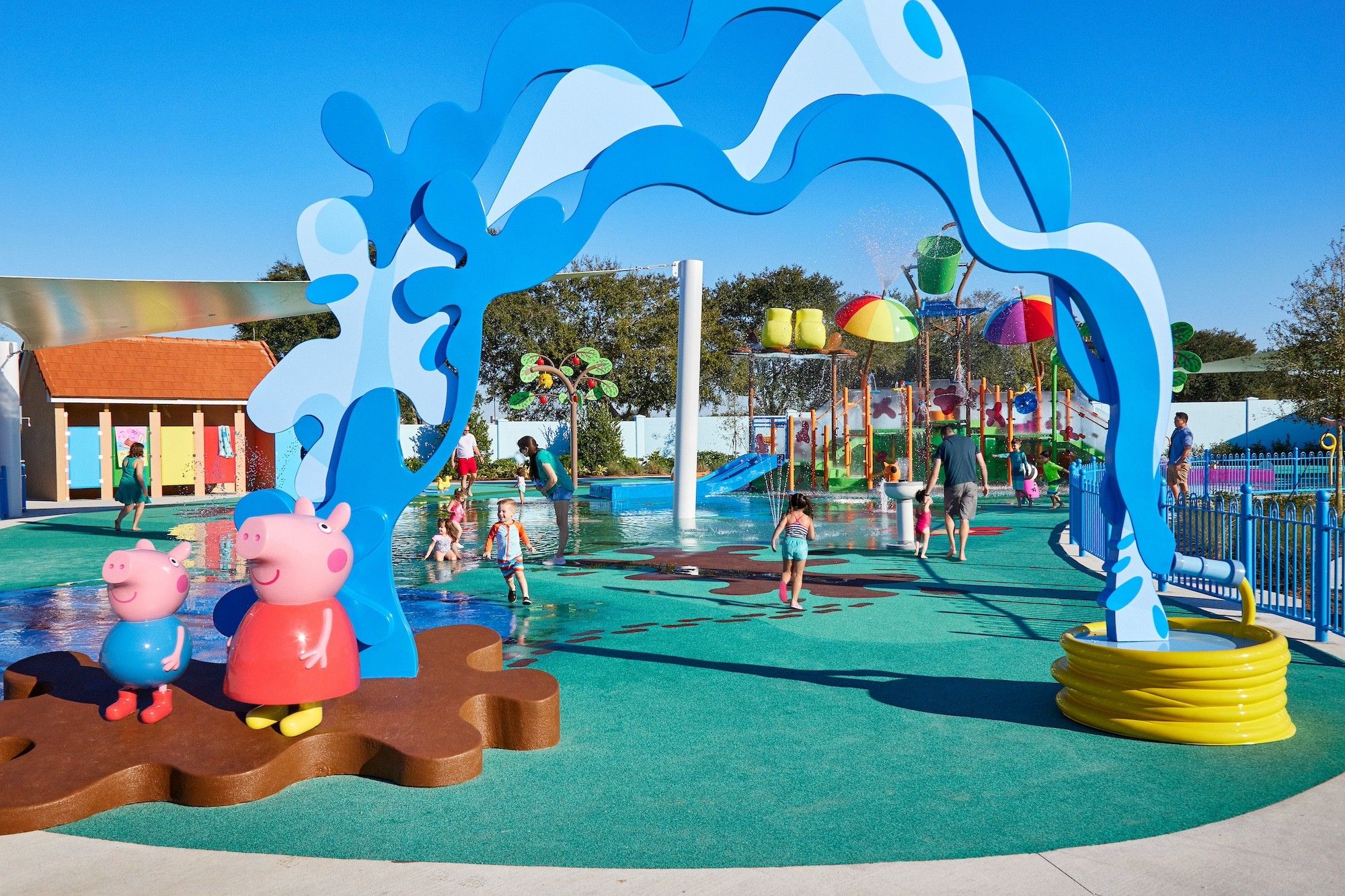 Peppa Pig Theme Park in Texas unveils rides, attractions | blooloop