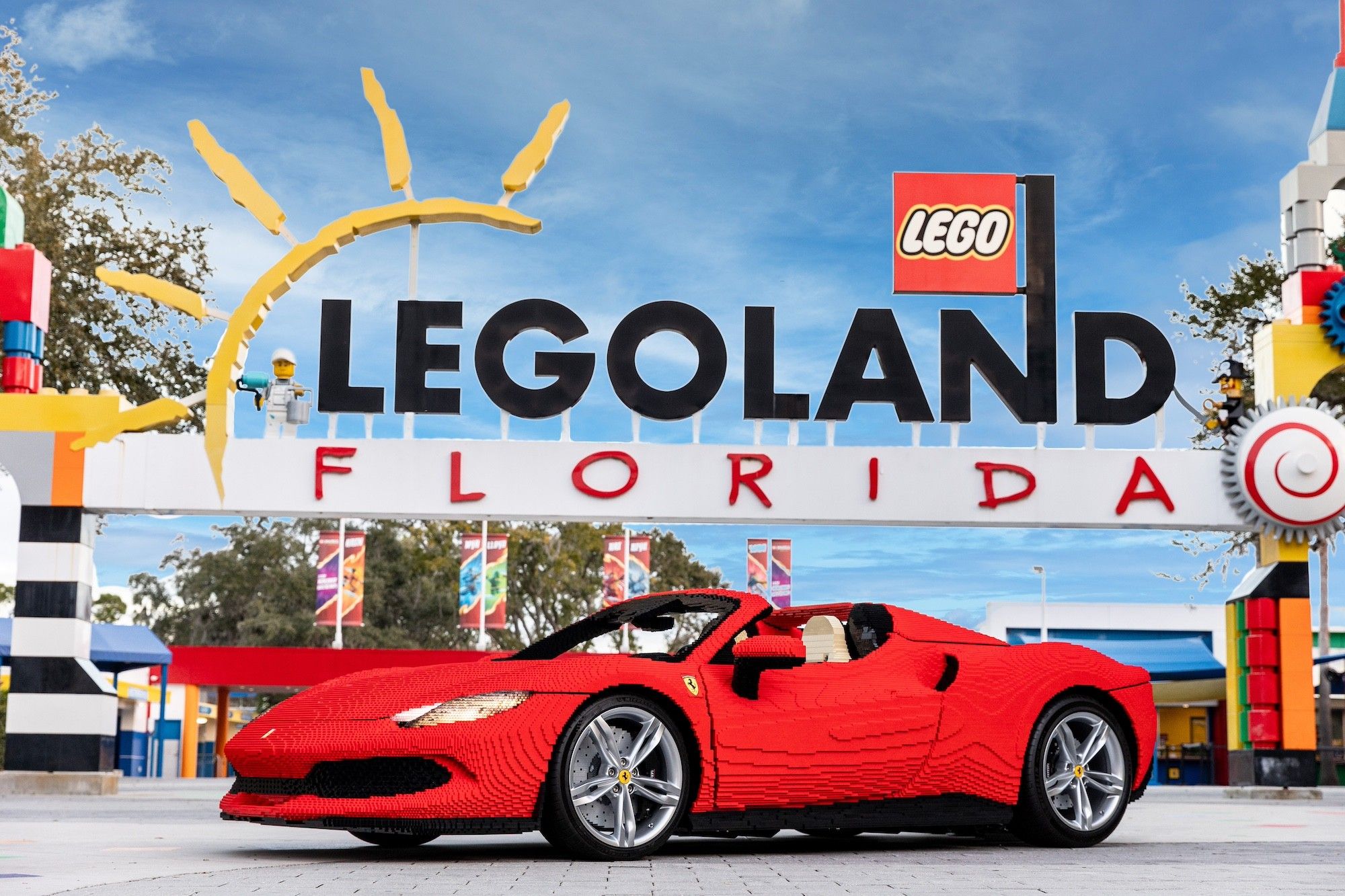Legoland Florida opens new Lego Ferrari Build and Race | blooloop
