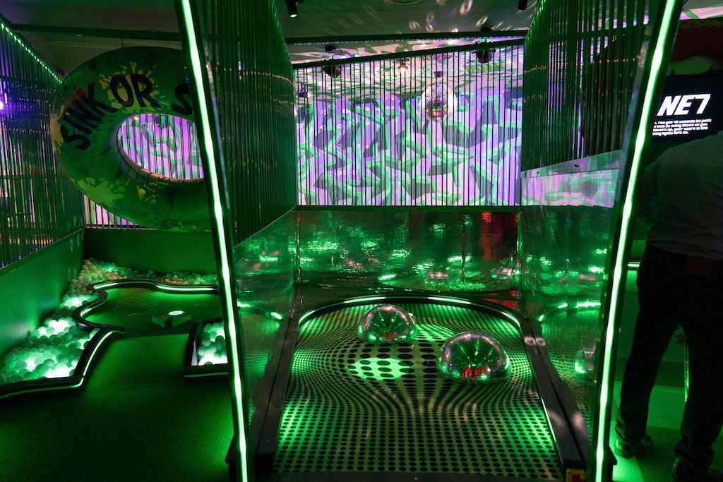 Greenspan Projects | mini-golf installation at Lane7 | blooloop
