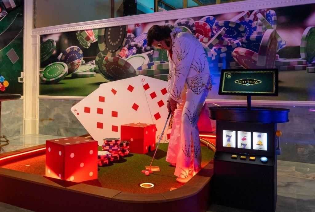 Greenspan Projects | Las Vegas-themed mini golf course | blooloop