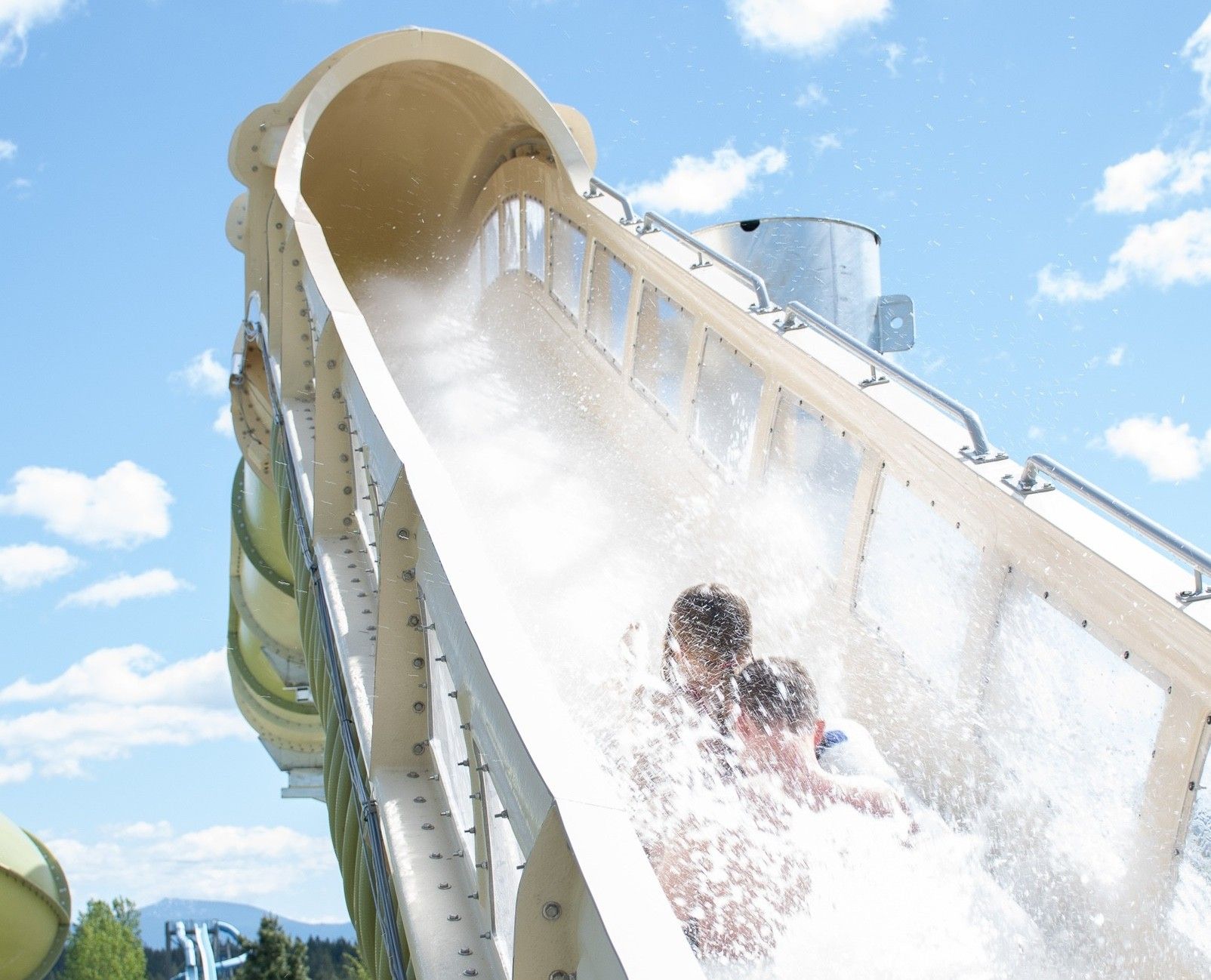 Silverwood opens longest dueling water coaster in US | blooloop