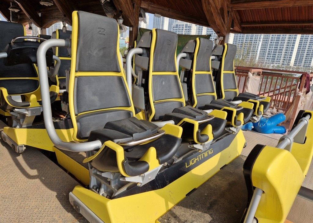 Zamperla | announces launch of first Lightning lift coaster | blooloop