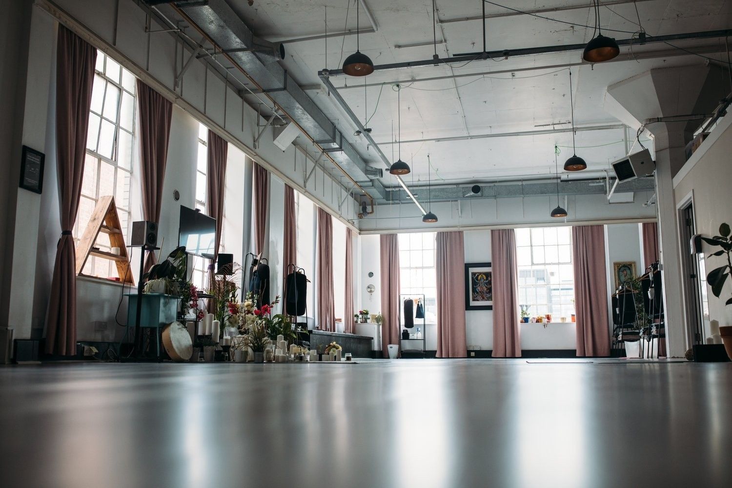 Gothic yoga experience coming to Glasgow | blooloop