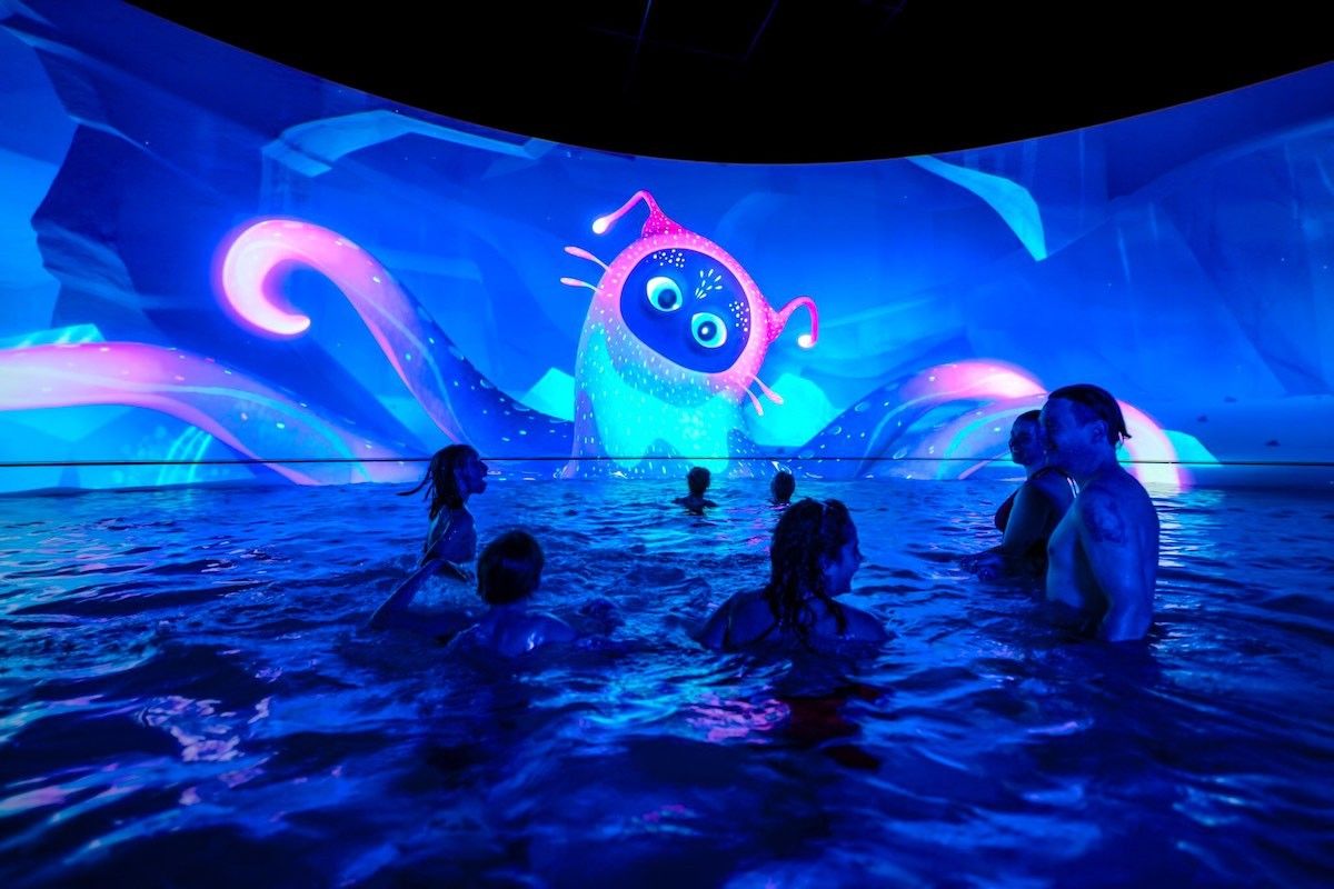 Moment Factory elevates indoor water park experiences | blooloop