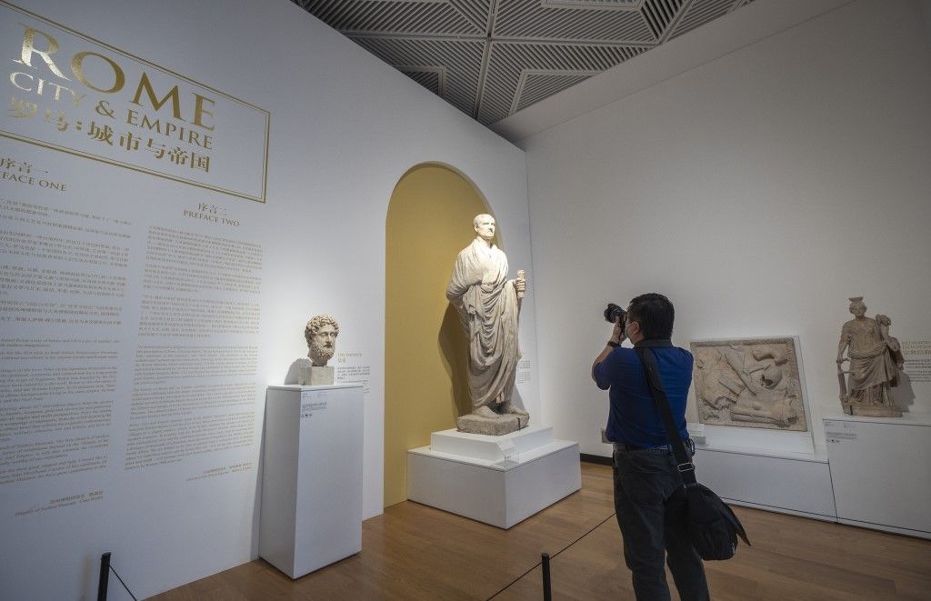 Tech & tradition: the British Museum's international touring shows ...