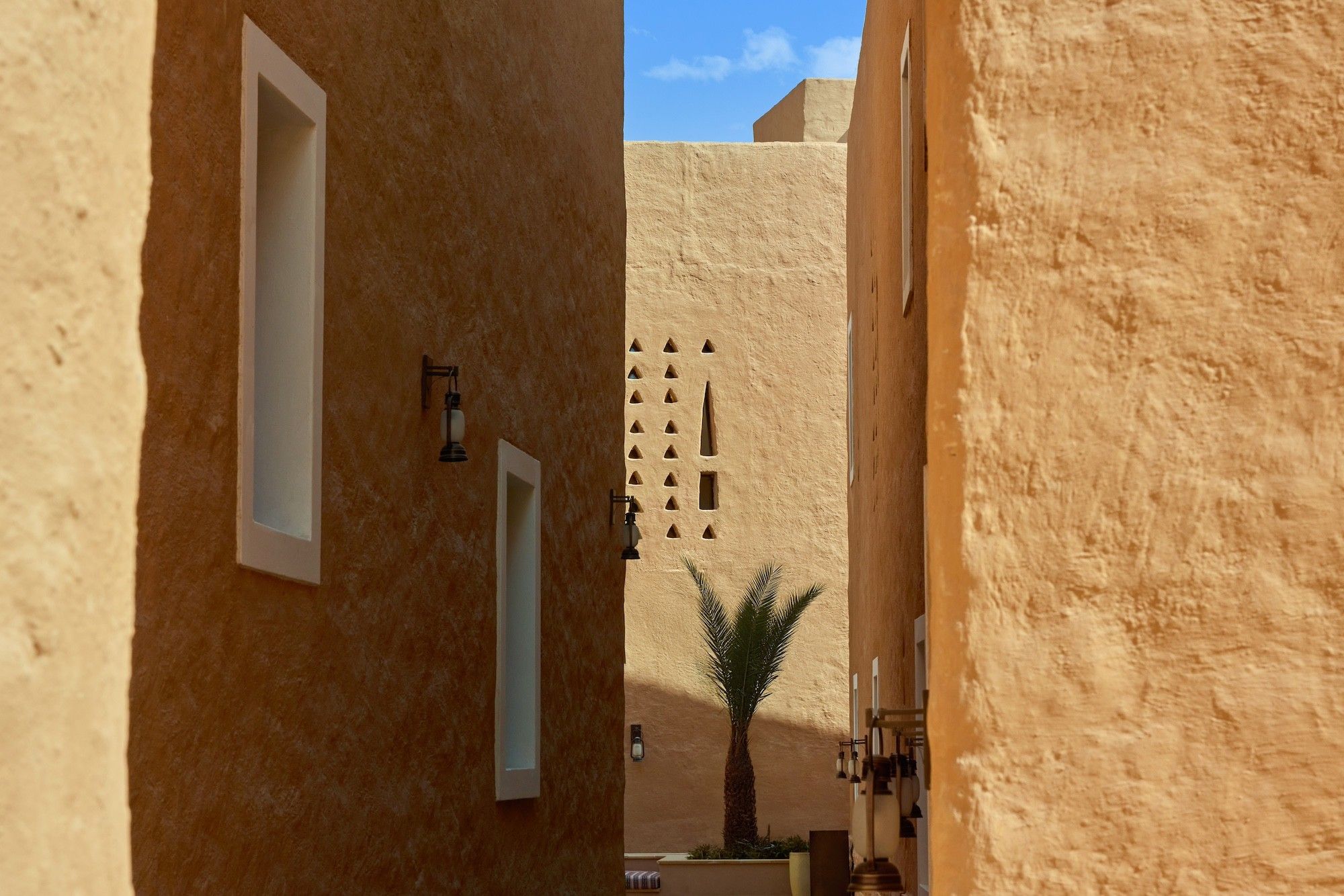 Saudi Arabia's Diriyah giga-project opens first hotel | blooloop