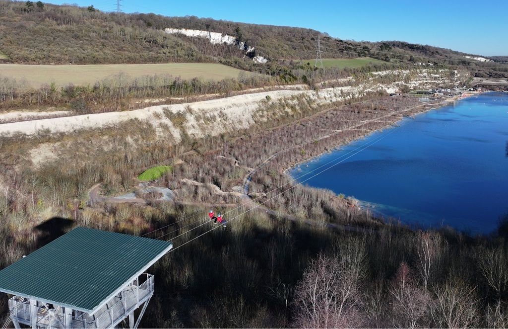 7x19 | multiline zip-wire launches at St Andrews Lakes | blooloop