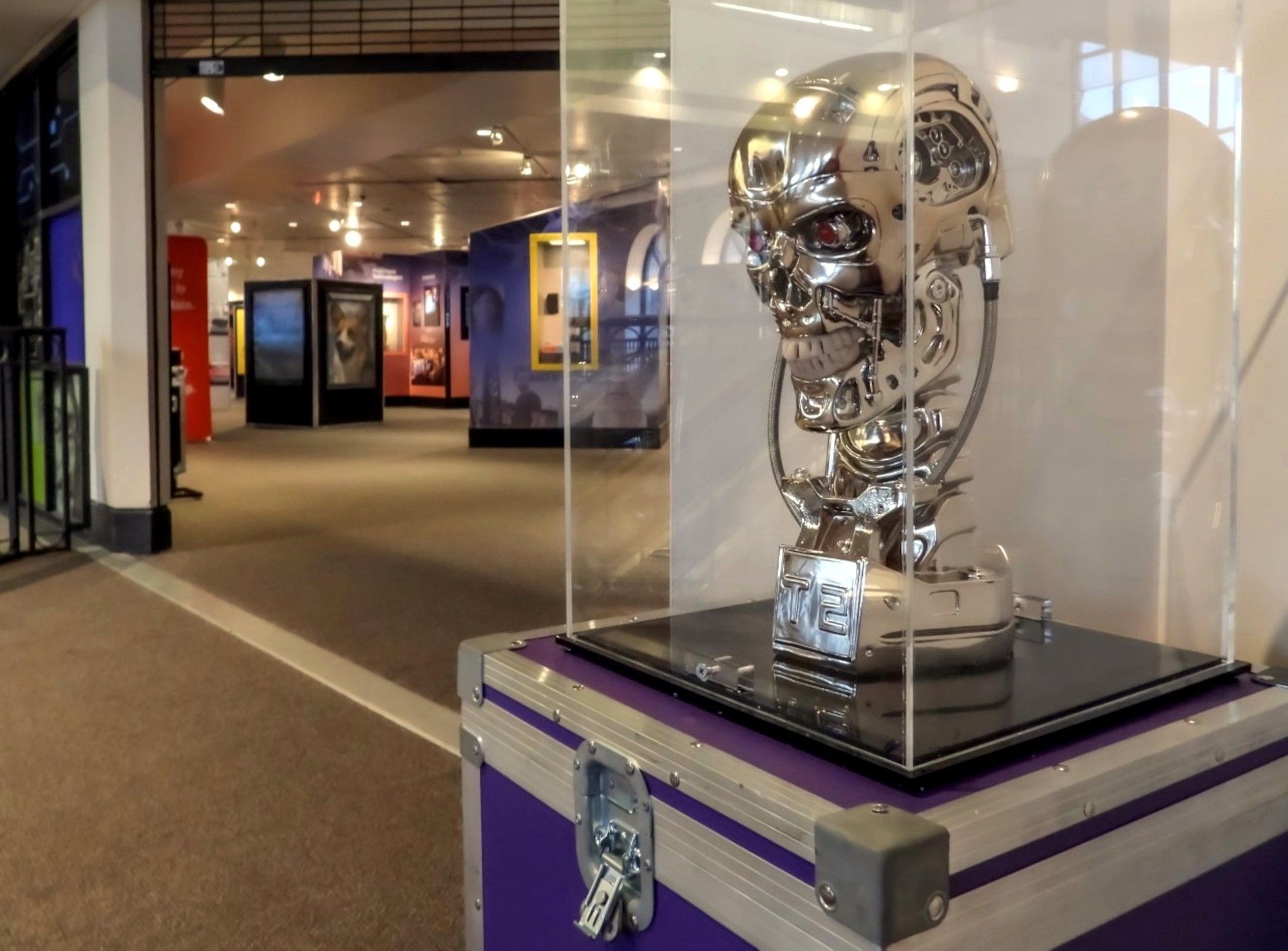 London's Lightroom opens Moonwalkers experience | blooloop